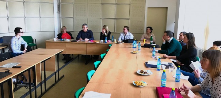 Úvod - Fakulta podnikového manažmentu