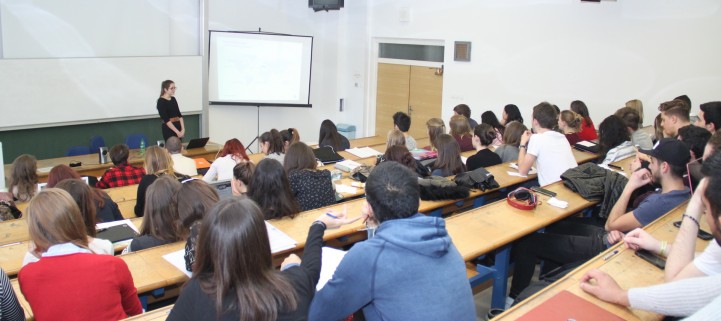 Úvod - Fakulta podnikového manažmentu